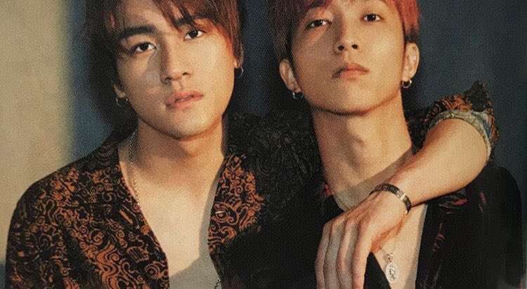 SixTONES「MORE」初表紙 100問100答で神対応続出 | ガールズちゃんねる - Girls Channel