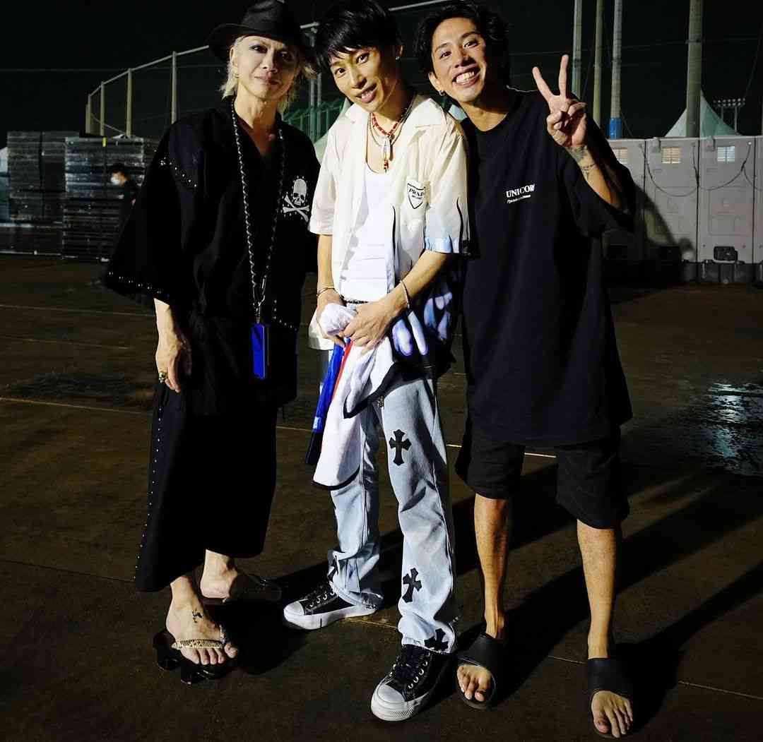 HYDE ワンオクTaka、ヒゲダン藤原と超豪華レア3ショット 「最高過ぎ」「素敵な一枚」の声 | ガールズちゃんねる - Girls Channel