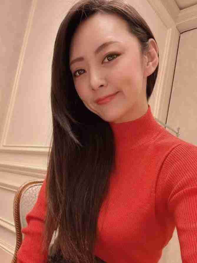 GENKING.、黒の水着姿＆“日焼けムード”新メイクに「美しすぎる」「スタイル抜群」の声 | ガールズちゃんねる - Girls Channel