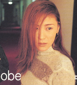 「globe」KEIKO、52歳ミニスカ姿にXブッ飛び「30年前よりかわいい」「足キレイ」 | ガールズちゃんねる - Girls Channel