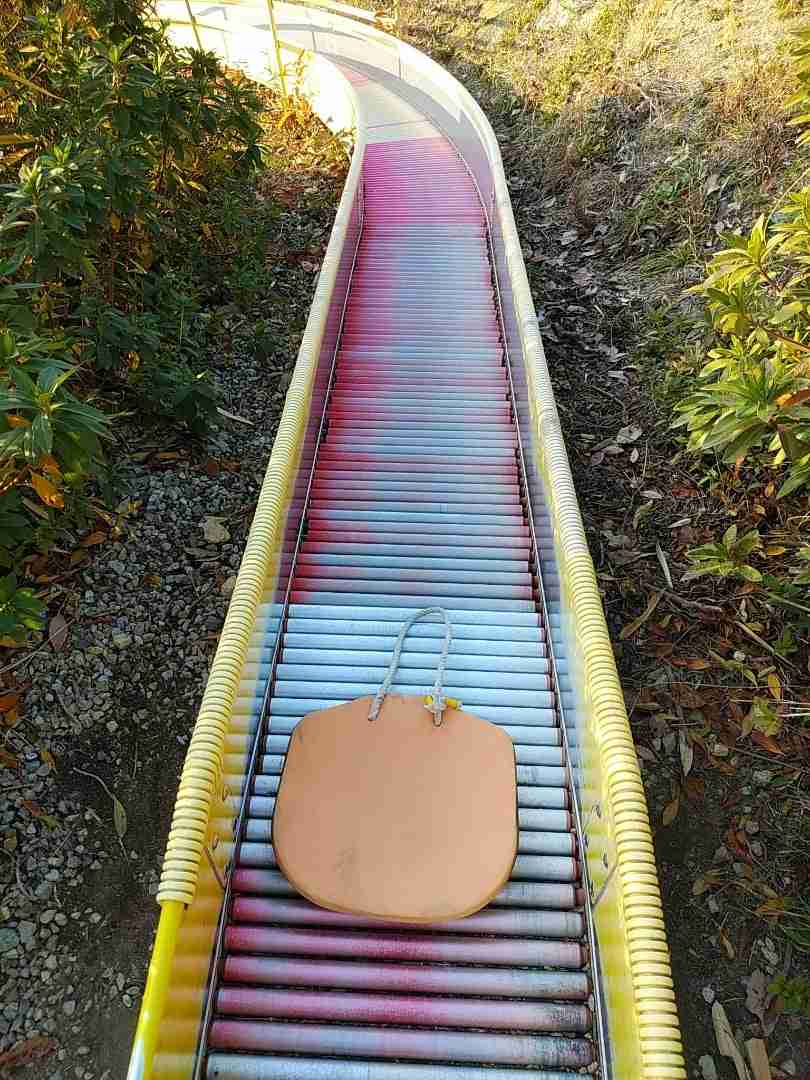 日本へそ公園の滑り台で女性が腰骨骨折、兵庫県西脇市が27万円の損害賠償で示談…「大人は想定外だった」 | ガールズちゃんねる - Girls ...