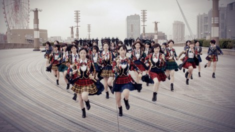 AKB48新曲MVで歴代センターリレー OG前田・大島・篠田・板野が走る！ | ガールズちゃんねる - Girls Channel