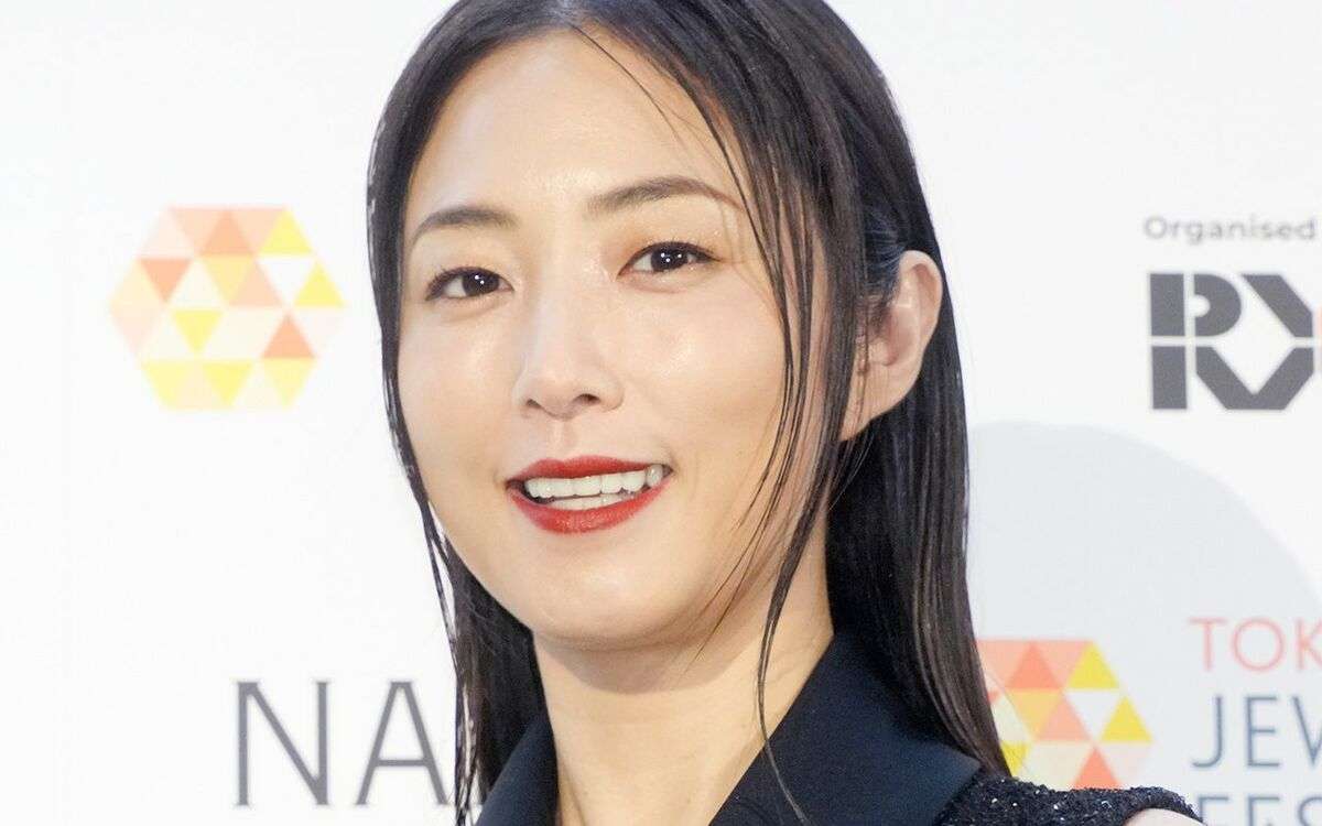「真皮層に水分が」MEGUMI（43）の美容法に医師から疑問相次ぐ 本人は「伝え方を見直します」とコメント | ガールズちゃんねる - Girls Channel