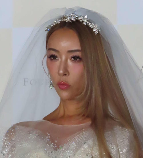 GENKING．「ギャル卒」宣言 60センチ断髪姿！ 「別人みたい」「上品ですてき」と反響 | ガールズちゃんねる - Girls Channel