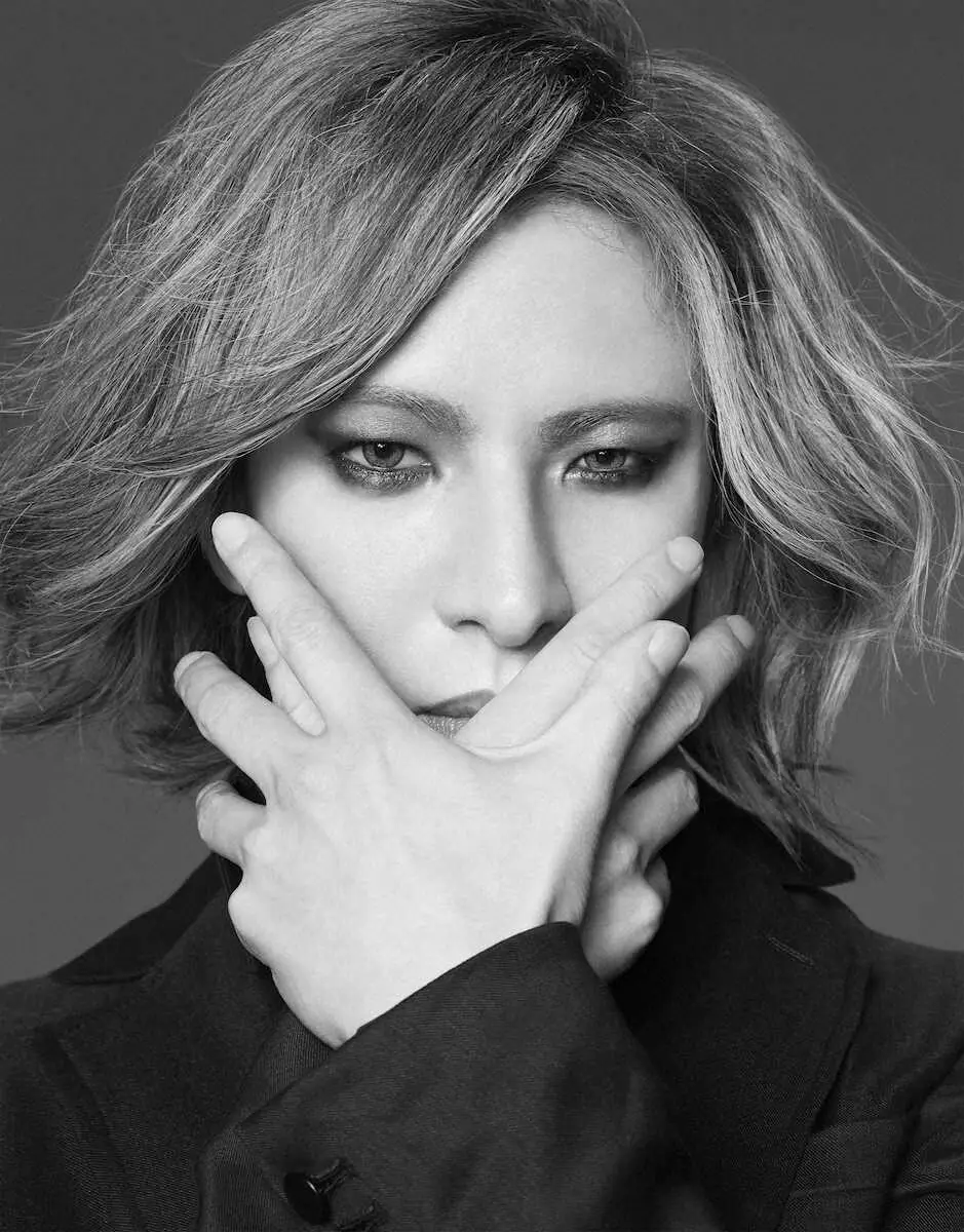 YOSHIKI、観客の「強い接触行為」で右手負傷 23日夜公演で 治療を受け公演は「予定通り継続」 | ガールズちゃんねる - Girls Channel